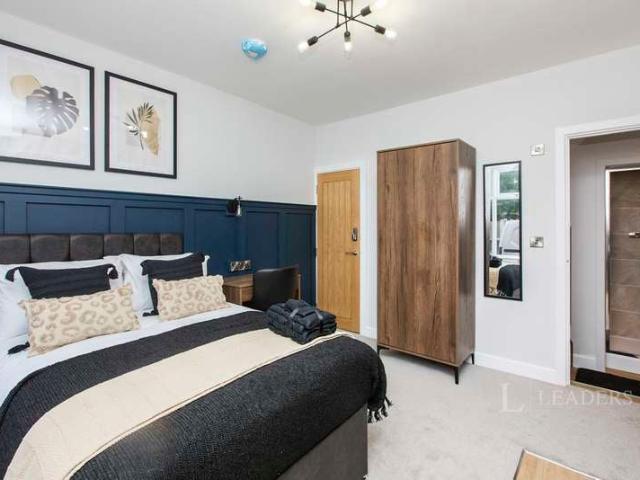 1 Bedroom House