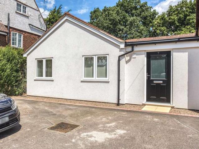 1 Bedroom House
