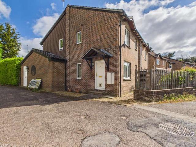 1 Bedroom House