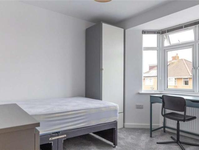 1 Bedroom House