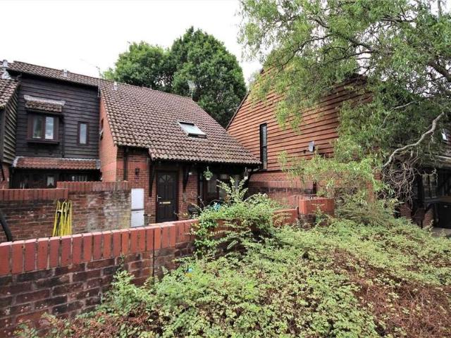 1 Bedroom House