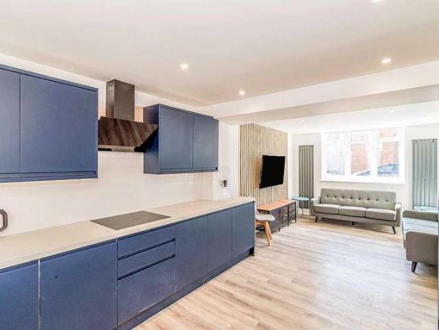 1 Bedroom House