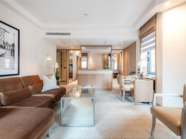 1 Bedroom House Camden London 101704663