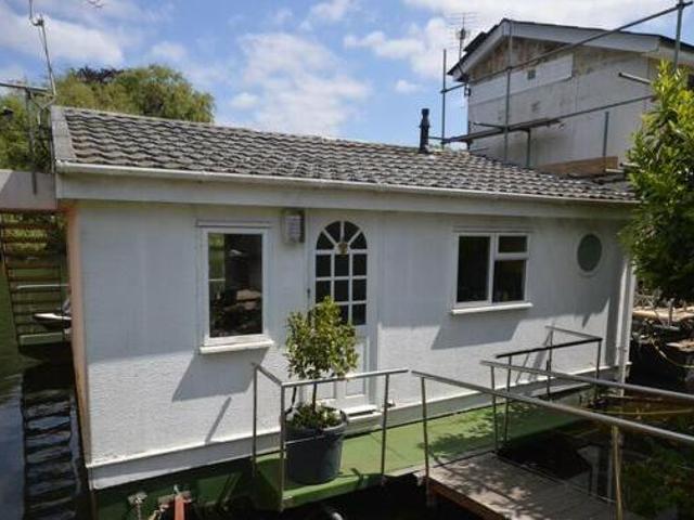 1 Bedroom House Boat For Sale In Hampton, Middlesex
