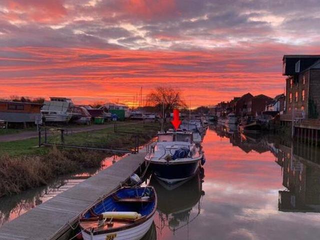 1 Bedroom House Boat For Sale In Sandwich
