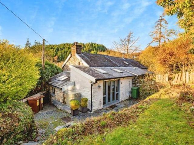 1 Bedroom House Blaenau Ffestiniog Gwynedd LS101743204