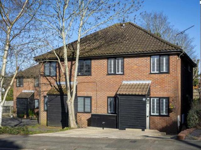 1 Bedroom House Brentwood Essex 100578936