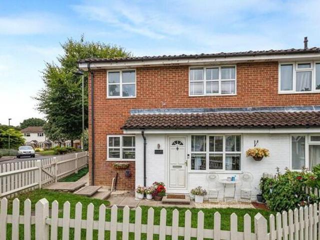 1 Bedroom House Bromley Greater London 99571899