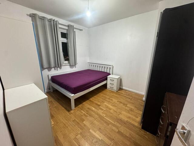 1 Bedroom House Dagenham London 101639216