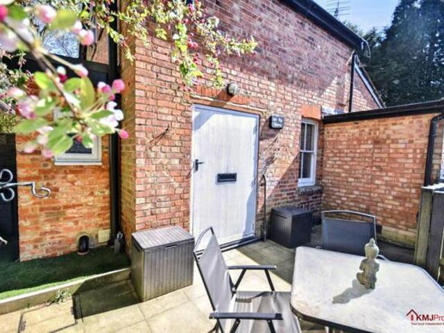 1 Bedroom House East Sussex East Sussex LS100456423