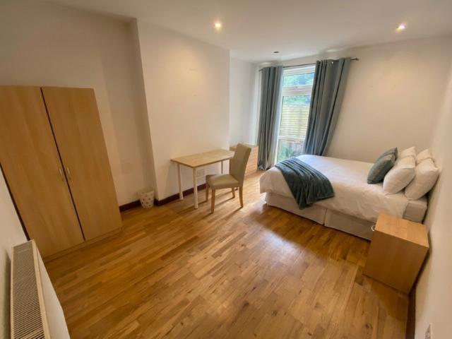 1 Bedroom House Edgbaston West Midlands 102052544