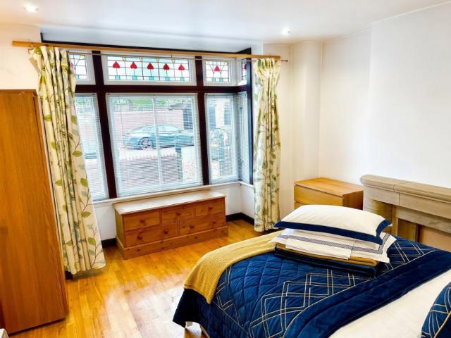 1 Bedroom House Edgbaston West Midlands 103798615