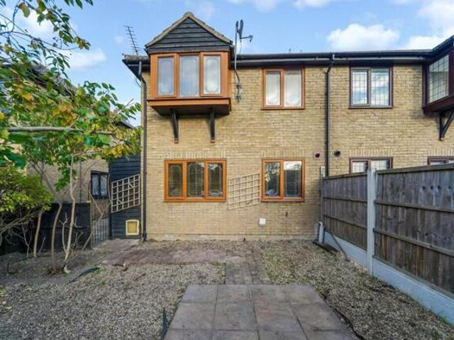 1 Bedroom House Essex Essex LS100426102
