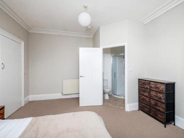 1 bedroom house for rent in 10 Cheltenham Place, Mutley, Plymouth, PL4