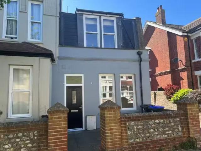 1 bedroom house for rent in 1a Wyke Avenue, Worthing, West Sus.