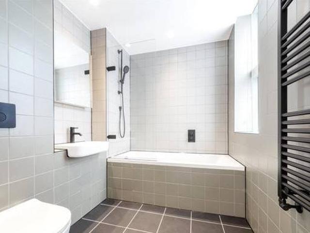 1 bedroom house for rent in Catherine Street St Albans Hertfordshire AL3