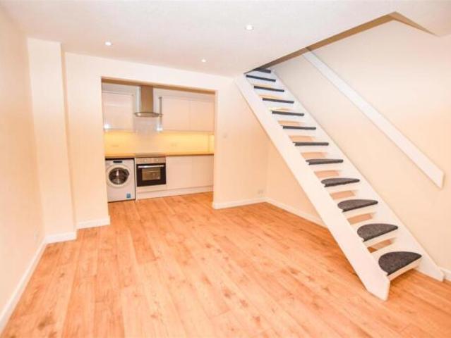 1 bedroom house for rent in Church Road, Colliers Wood, SW19
