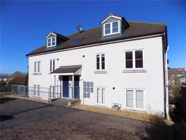 1 bedroom house for rent in Church Road, Hanham, BS15