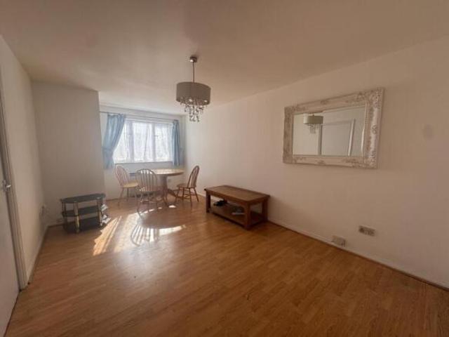 1 bedroom flat for rent in Cherry Blossom Close, London, N13