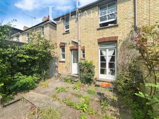 1 bedroom house for rent in Arbury Road, CB4