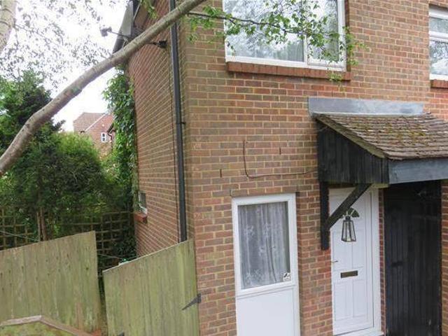 1 bedroom house for rent in Bishopstone Walk CRAWLEY RH11