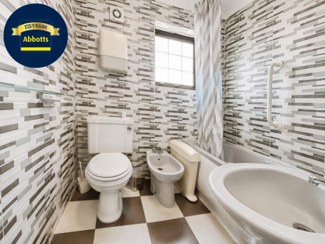 1 bedroom house for rent in Galleywood Road, Great Baddow CM2