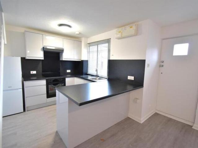 1 bedroom house for rent in Drayton Close, Hounslow, TW4