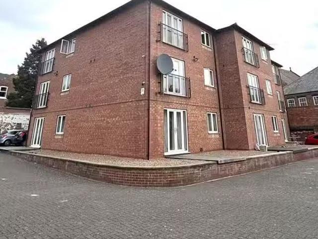 1 bedroom house for rent in Empress Court, Empress Road, Derby.
