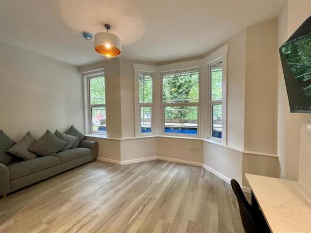 1 bedroom house for rent in Howard Gardens, Adamsdown, CF24