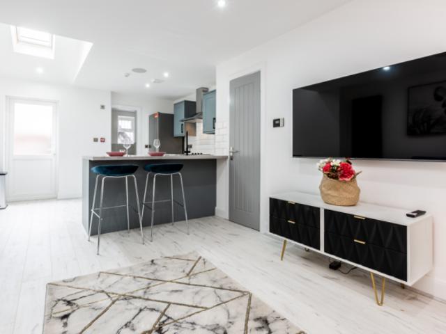 1 bedroom house for rent in Hartington Road, Liverpool, L8