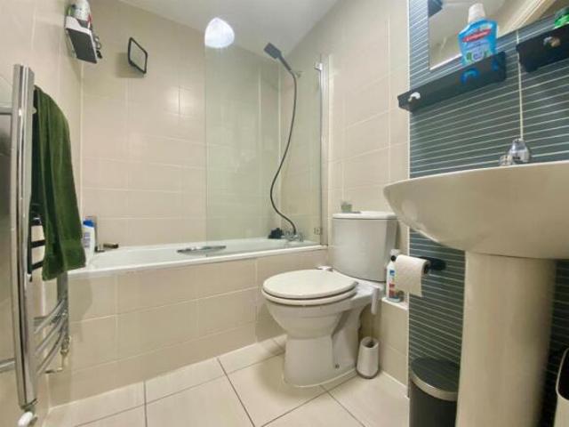 1 bedroom house for rent in High Street, Staple Hill, Bristol, BS16
