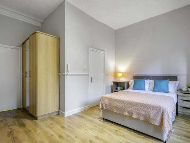1 bedroom house for rent in HYDE PARK ROAD, Leeds, LS6