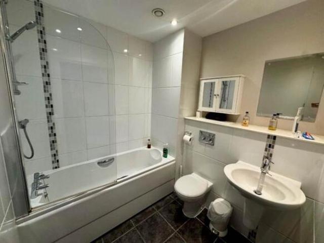 1 bedroom house for rent in Nice House, Century Wharf, Cardiff Bay, CF10