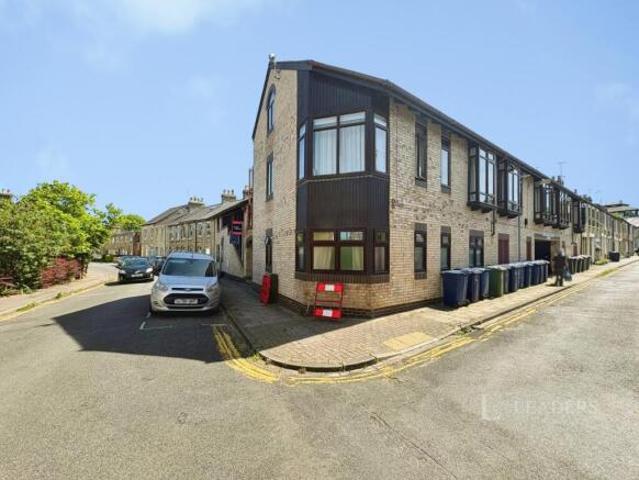 1 bedroom house for rent in Searle Street, Cambridge, CB4