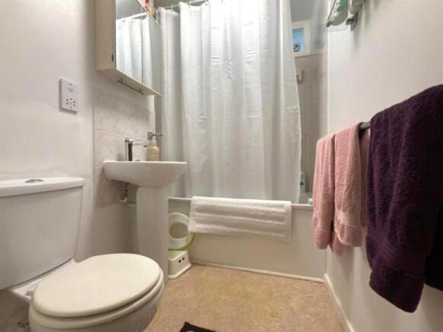 1 bedroom apartment for rent in Stokes Court, Diploma Avenue, N2