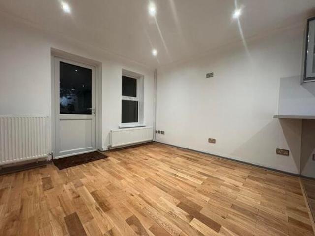 1 bedroom house for rent in Sunbeam Way, Kitts Green, B33