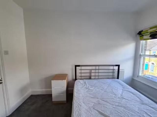 1 bedroom house for rent in Room at 31 Priory Road, Cambridge.