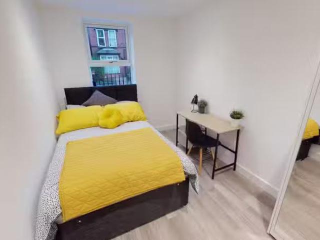 1 bedroom house for rent in Raddlebarn Court Ensuite Room, S.