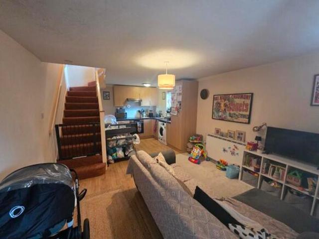 1 bedroom house for rent in Redwood Way, Barnet, North London, EN5