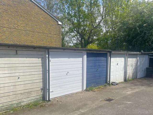 1 bedroom house for rent in Weld Close, Staplehurst, TN12