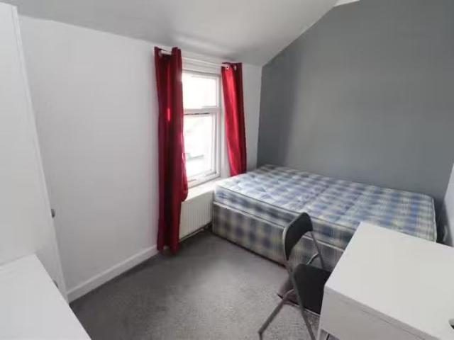 1 bedroom house for rent in Whitchurch Road, Cardiff, CF14 3NE.