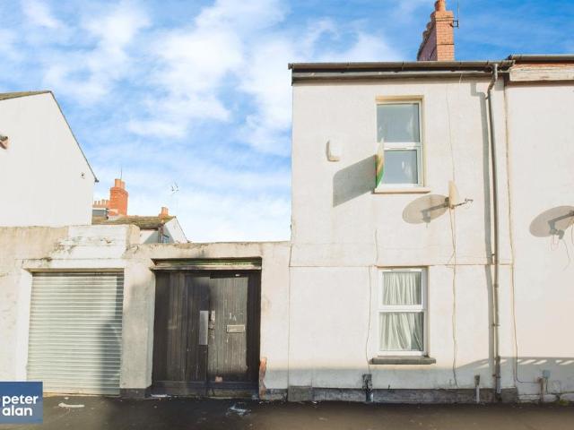 1 bedroom house for sale