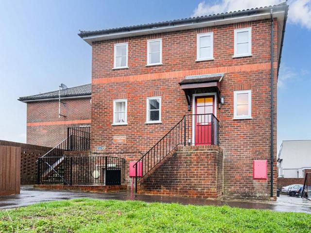 1 bedroom house for sale
