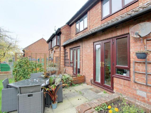 1 bedroom house for sale