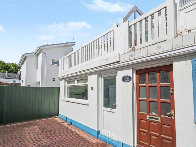 1 bedroom house for sale