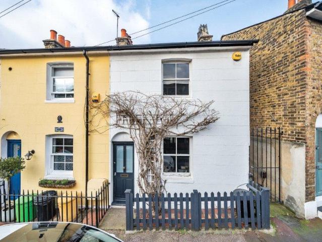1 bedroom house for sale