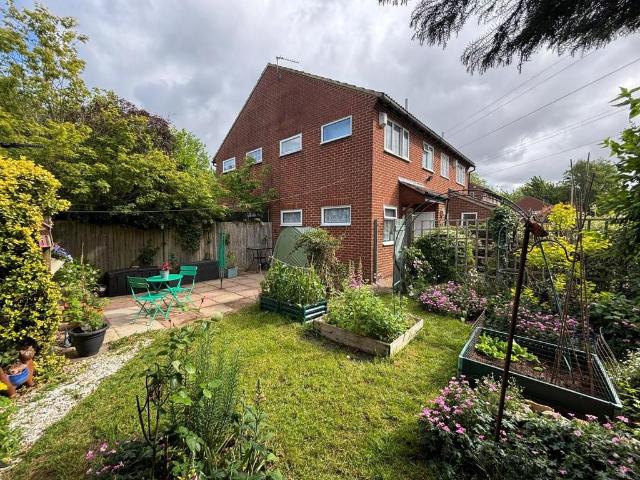 1 bedroom house for sale