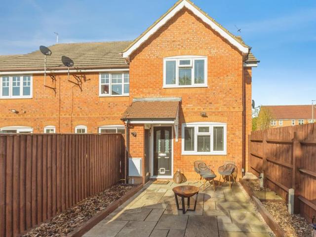 1 bedroom house for sale