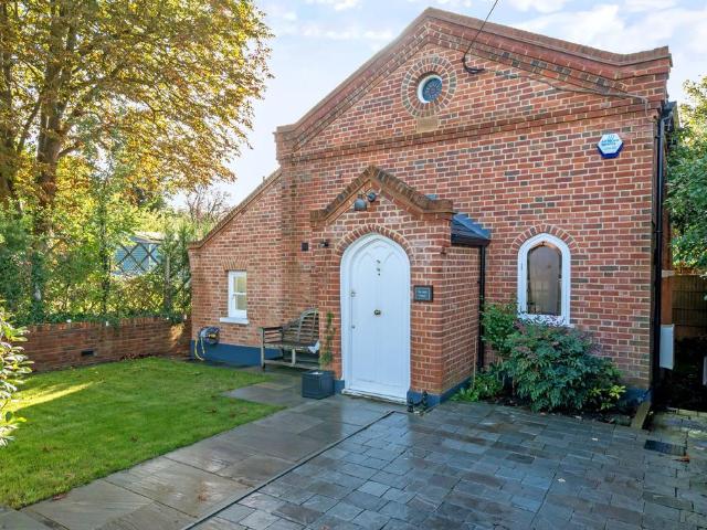 1 bedroom house for sale