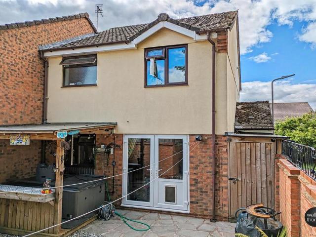 1 bedroom house for sale